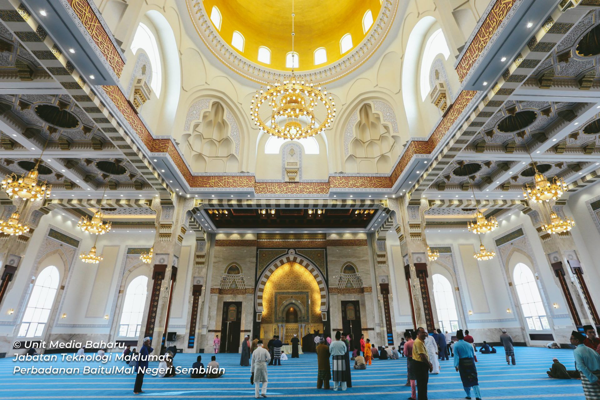 Kenali Insan Hebat Yang Wakafkan Masjid Viral, Masjid Sri Sendayan ...